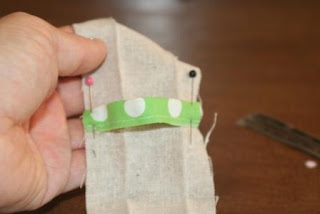 Sew Loquacious: Adjustable Fabric Strap Tutorial Update