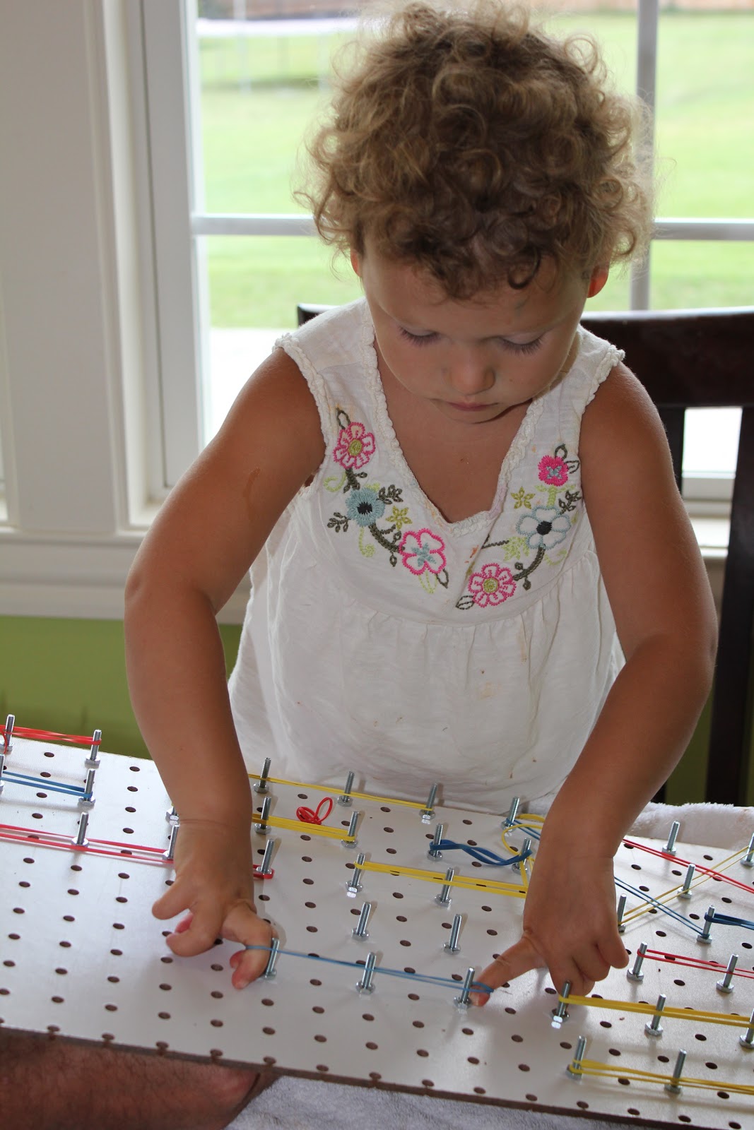 Play At Home Mom LLC: Homemade Geoboard