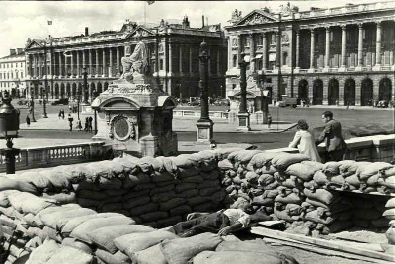 38 Amateur Photos That Capture Daily Life of Paris Under Nazi ...