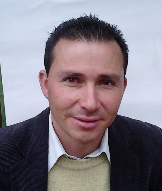 DOCENCIA UNIVERSITARIA COHORTE 48: 2013