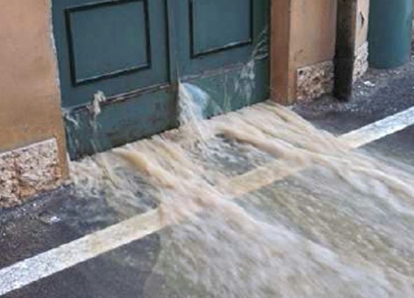 Caiazzo. Si ruppe la colonna fecale del bagno ed invase l'appartamento ...