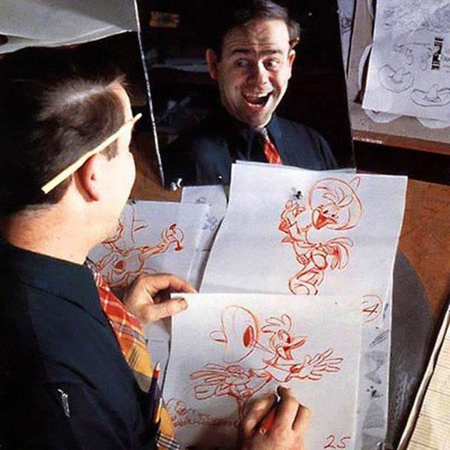 Funny Pictures of Disney Animators Study Their Reflections to Draw the ...