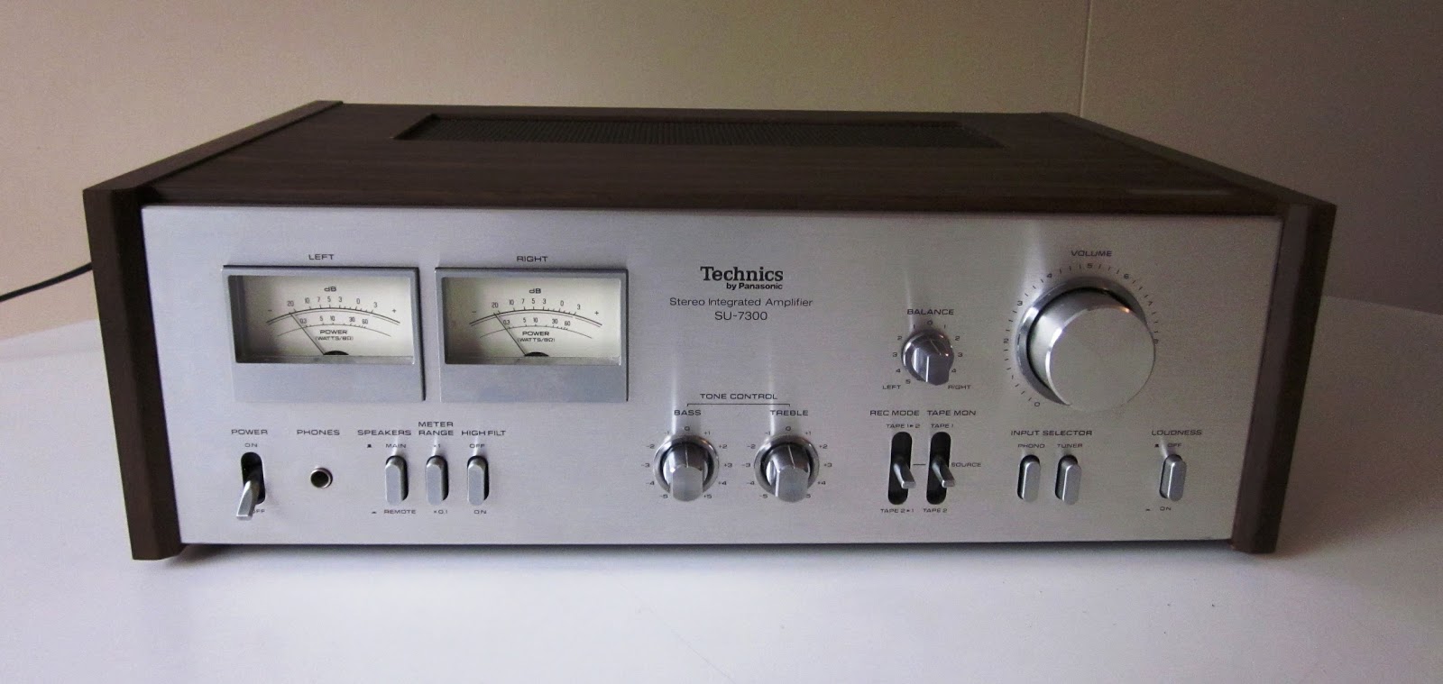 Speakerholic: Technics SU-7300 Integrated Amplifier