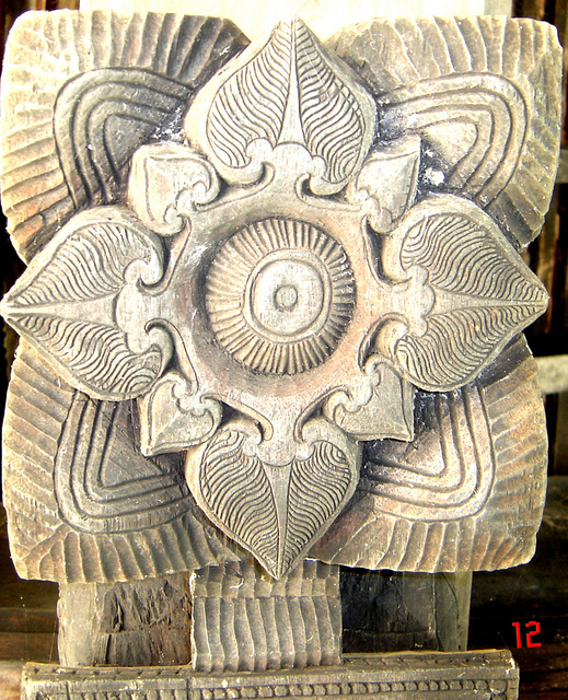 Embekke Devalaya, Kandy in Sri Lanka - Explore Sri Lanka