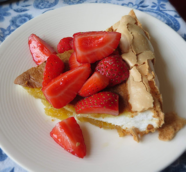 Water Lily Pie | The English Kitchen