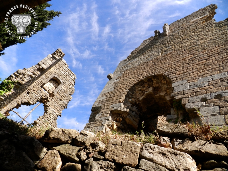 LA FRANCE MEDIEVALE: SABRAN (30) - Château-fort