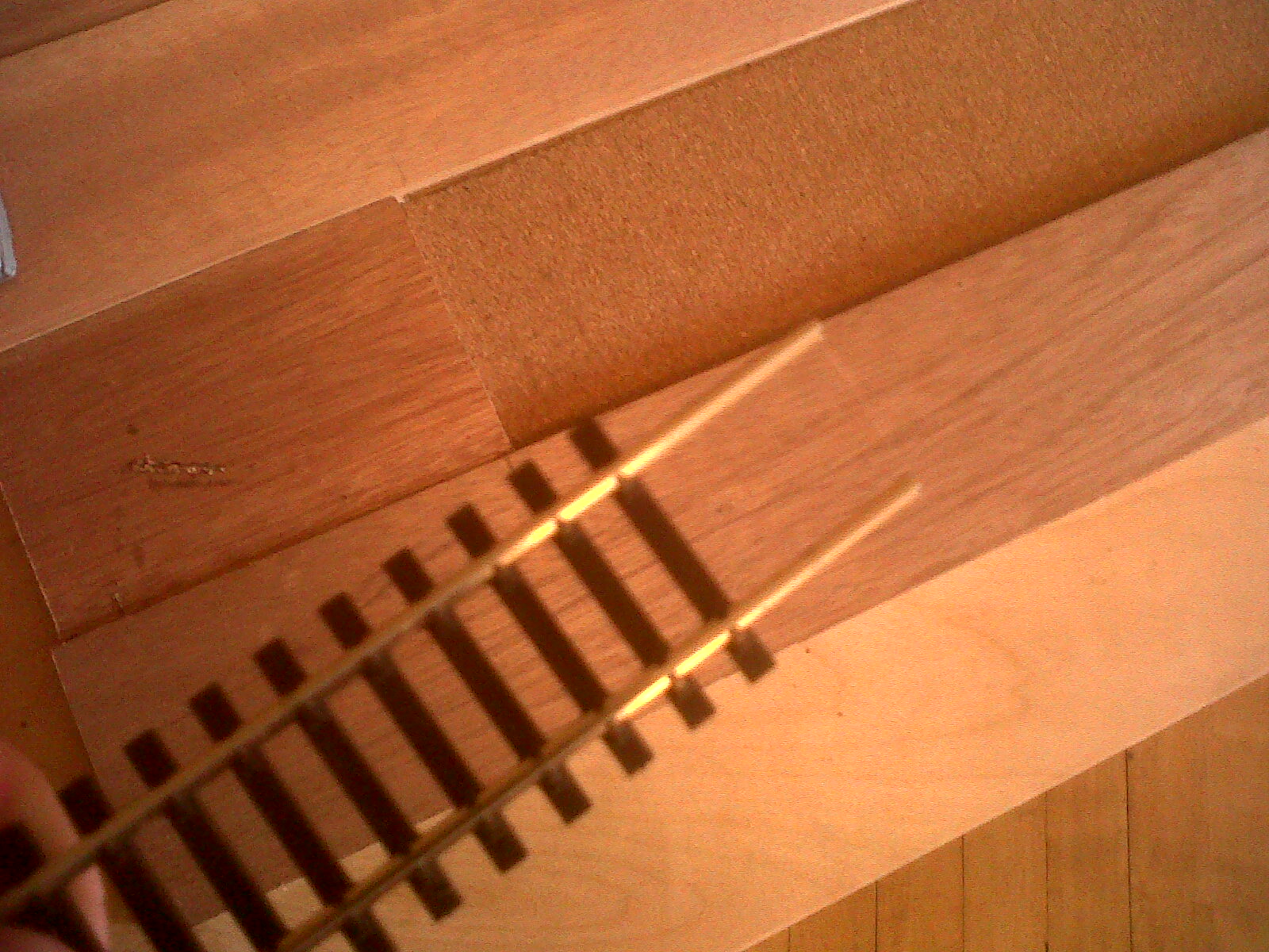 French Model Railway: Pinning down HO track