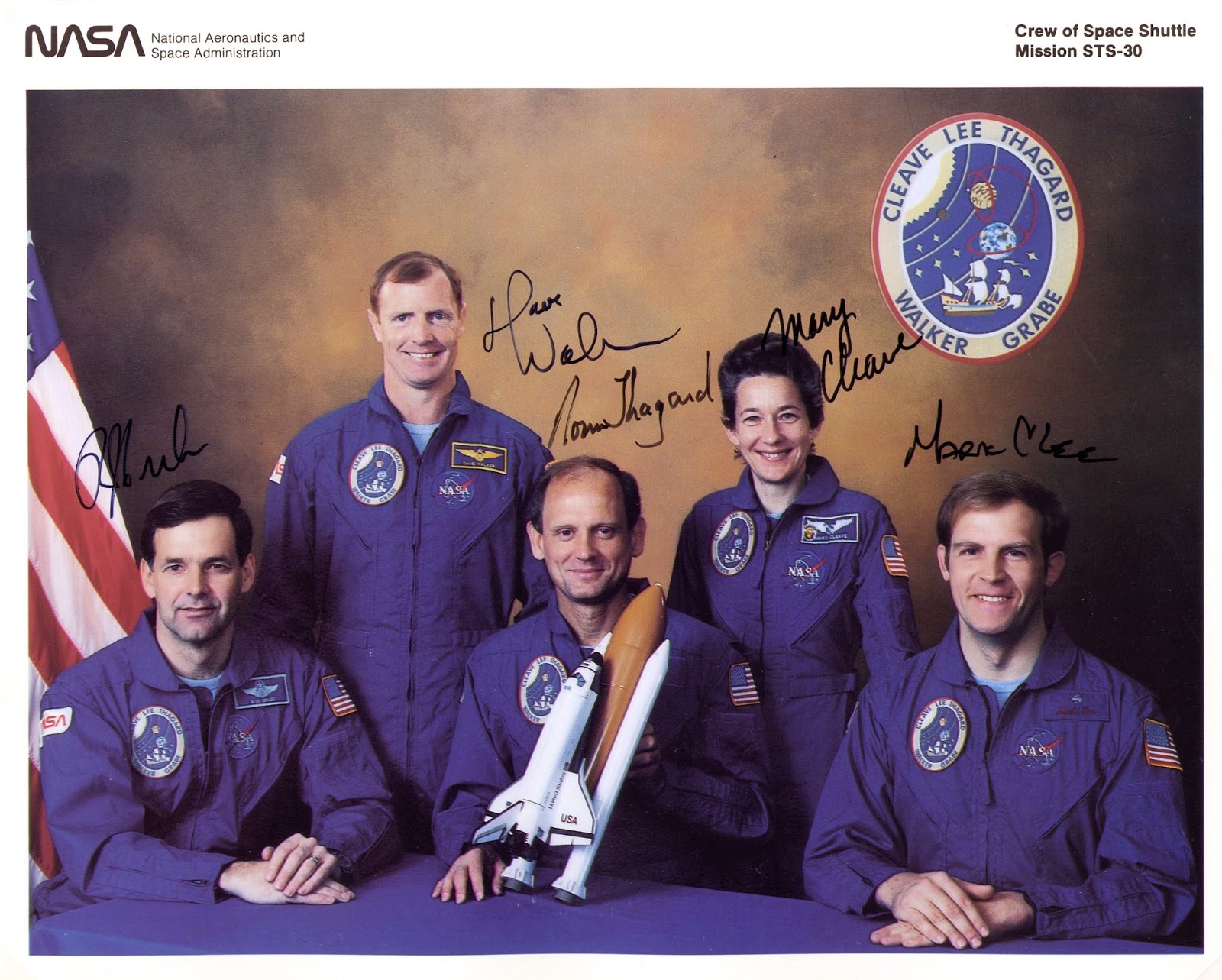 SPACE RELICS: 4 mai 1989 - Lancement de STS-30 et de la sonde Magellan ...