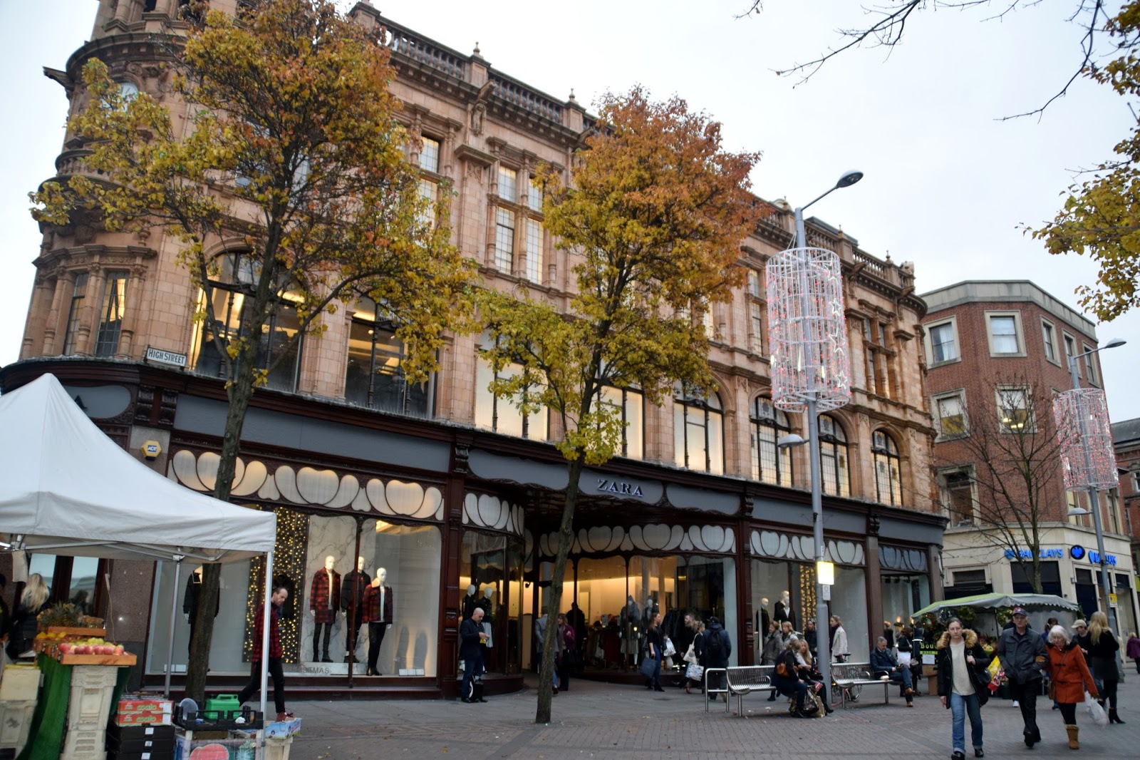 Enjoy your time with beautiful places: Nottingham the regional capital ...