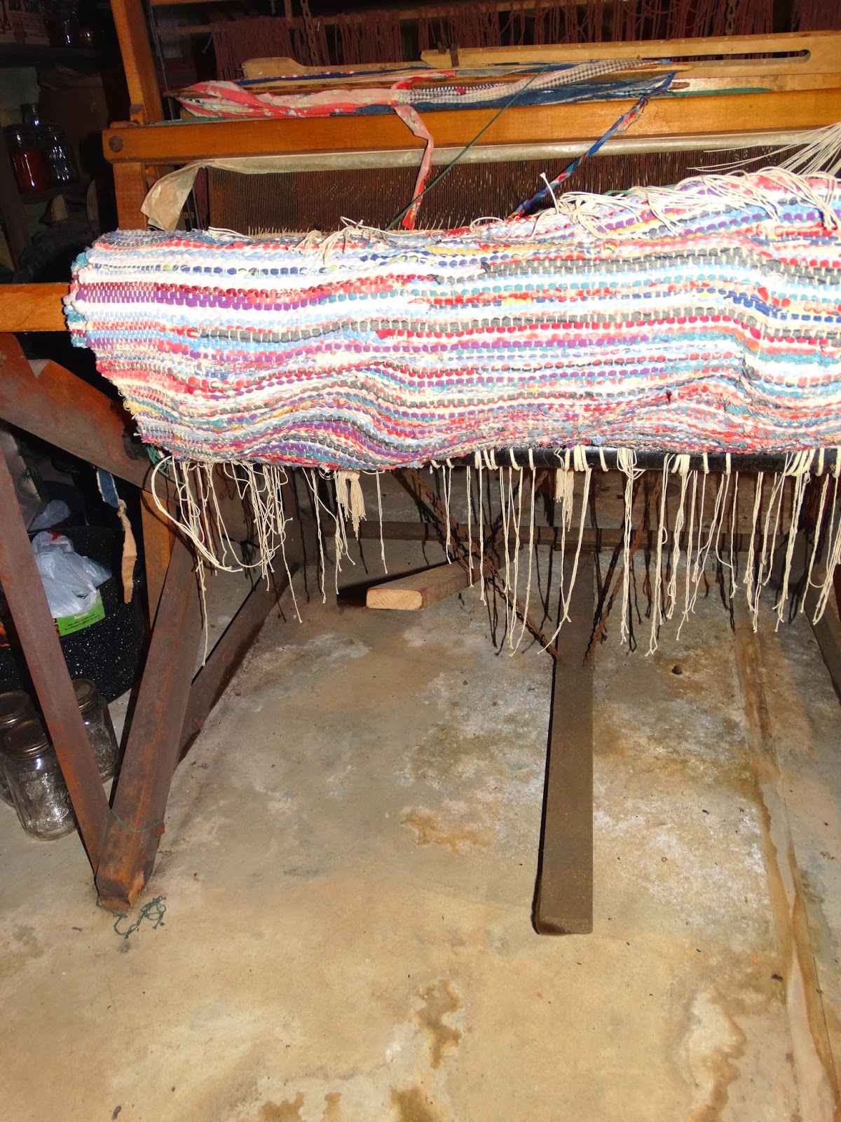 Elaine's Creative Works: Our families old Union Loom Works #36 rug loom