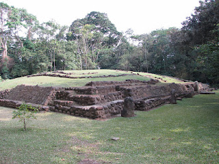 SITIOS ARQUEOLOGIOS DE PETEN: DOS PILAS