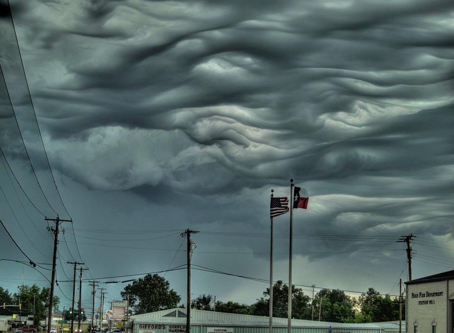 Expectacular World: Asperatus Clouds