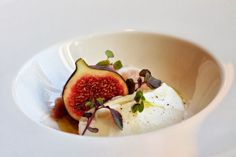 Delicious Tapas: Whipped ricotta cheese with prosciutto, fresh figs ...