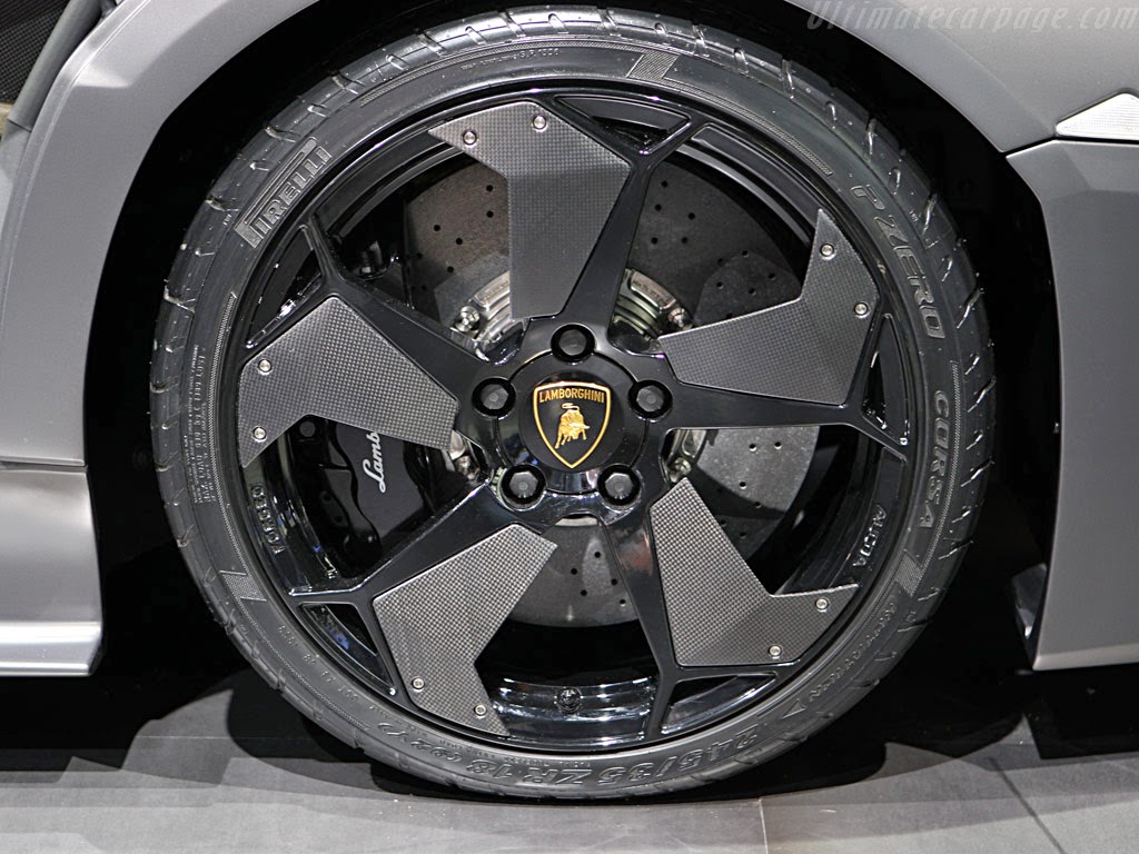 FAB WHEELS DIGEST (F.W.D.): 2008 Lamborghini Reventón Coupé