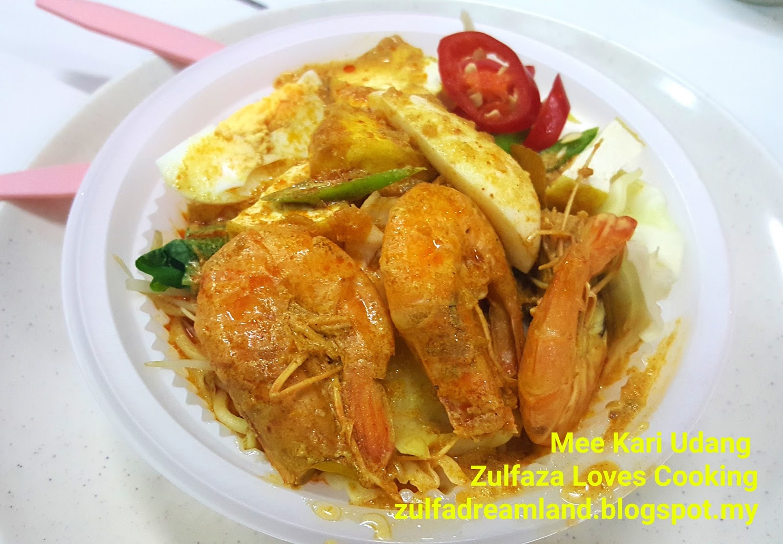 ZULFAZA LOVES COOKING: Menu Berbuka dan Moreh 28 Ramadhan: Mee Kari Udang