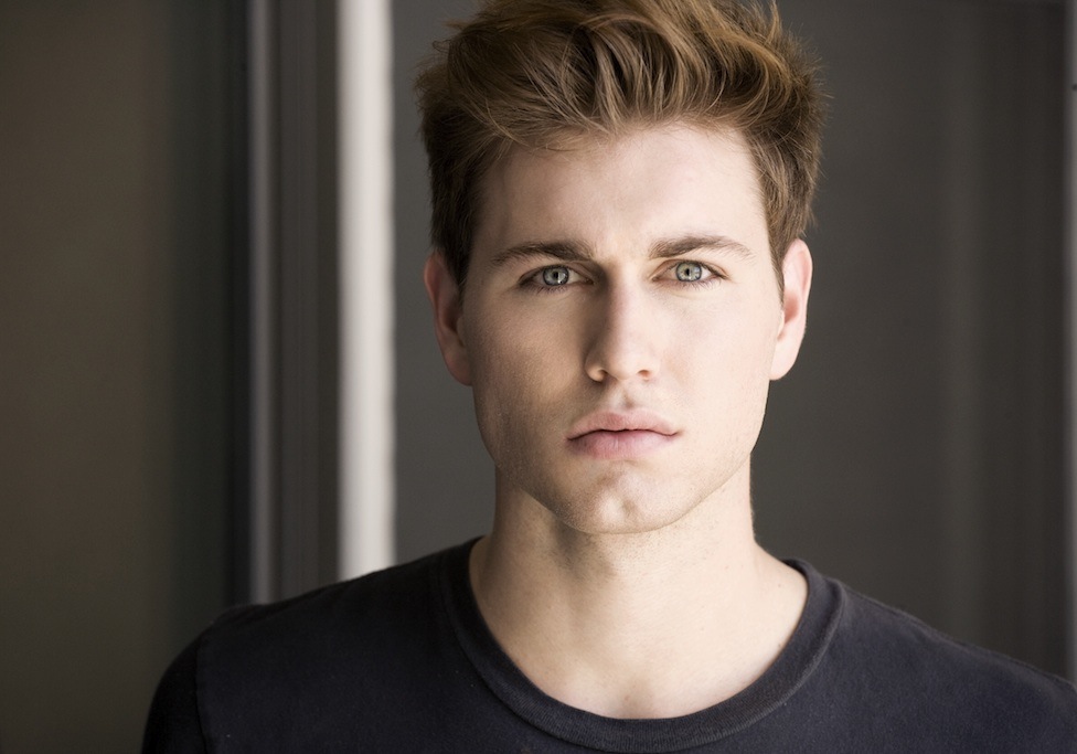 leopard print wallpaper: Gilli Messer Photos and Wallpapers