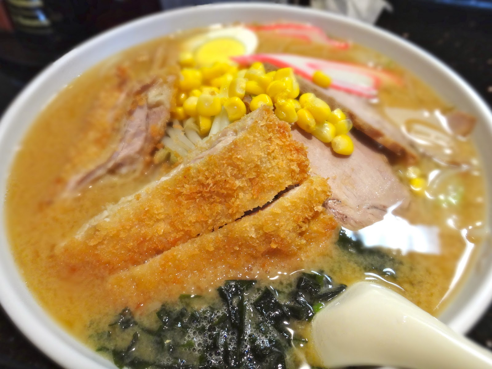 The Fashionably-Forward Foodie: Ramen Ya (Hawaii Kai Location)
