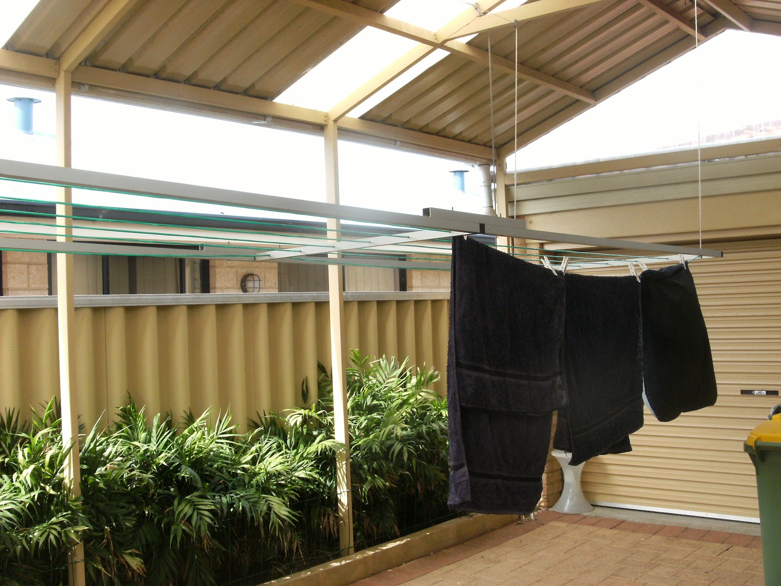 Life in the West: washing lines