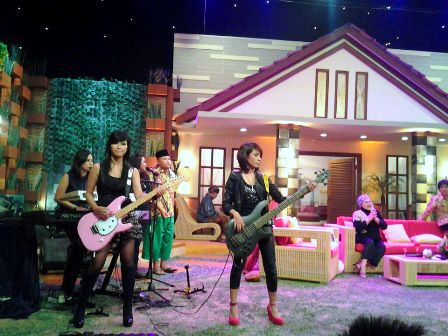 Telaga Band Wanita Jakarta-Indonesia | Jasa Band Akustik Band Wanita di ...