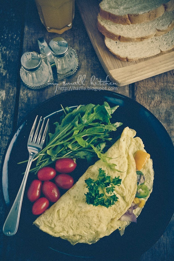 My Small Kitchen: Stuffed Omelette