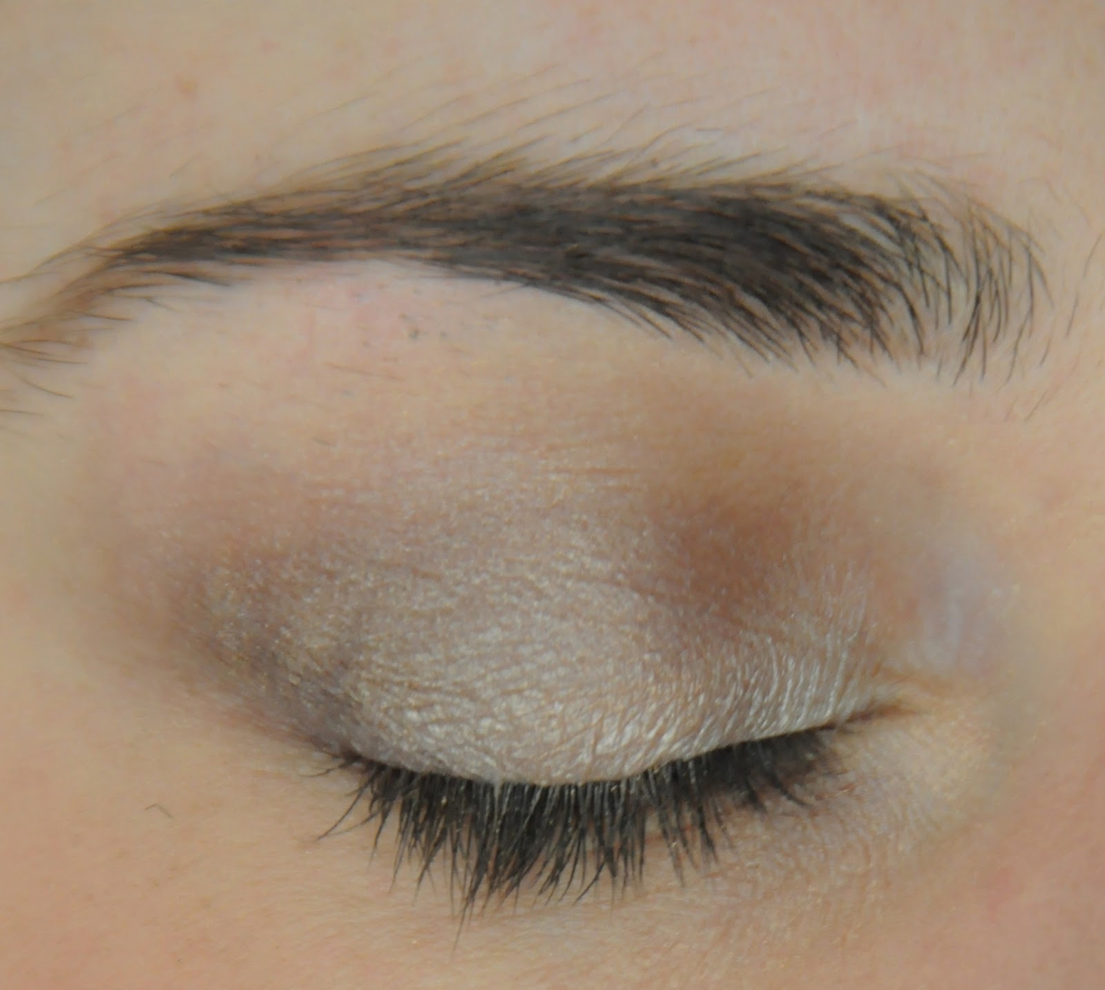 Passer"elles": la technique de maquillage facile et efficace