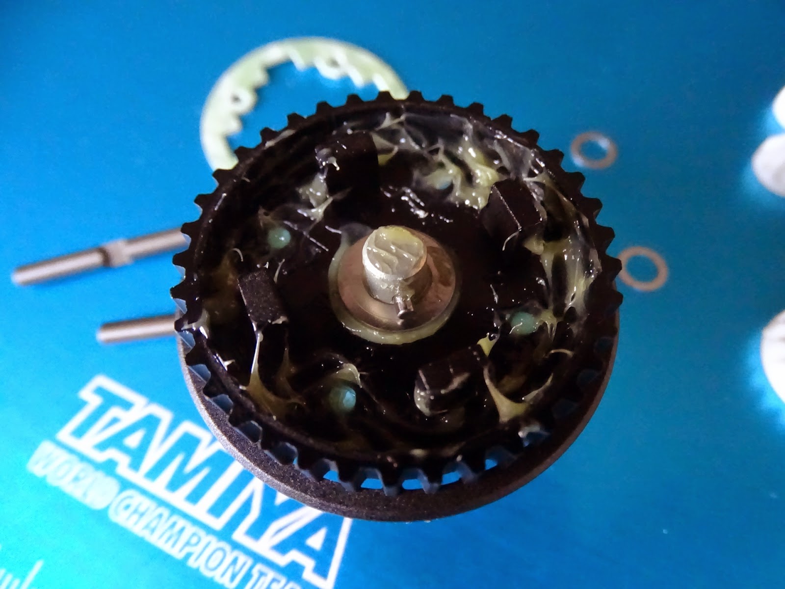 51568 Tamiya TRF419 gear diff build and guide | The RC Racer