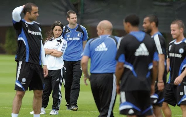 omg9ja: PHOTOS: Meet Chelsea FC's female Physio, Eva Carneiro