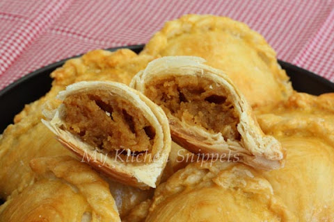 My Kitchen Snippets: Kaya Puffs/Kaya Kok