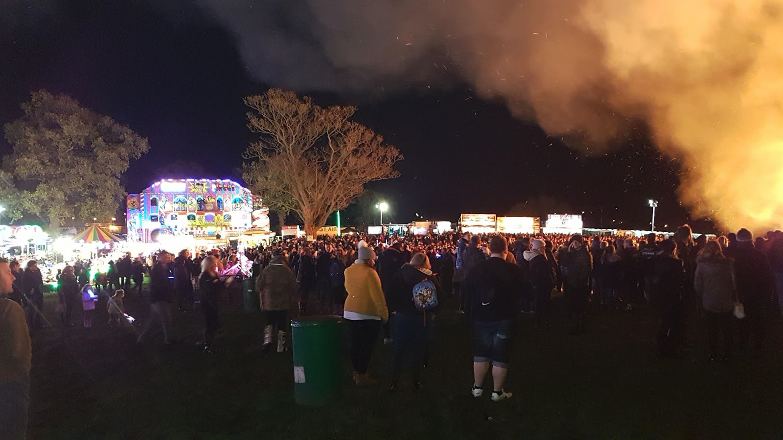 Porsche-noir: Betley Bonfire The UK.