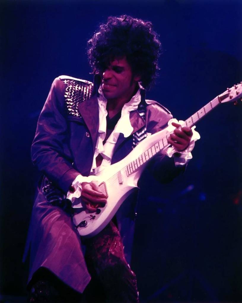 Cloud Guitar Central: July 2016