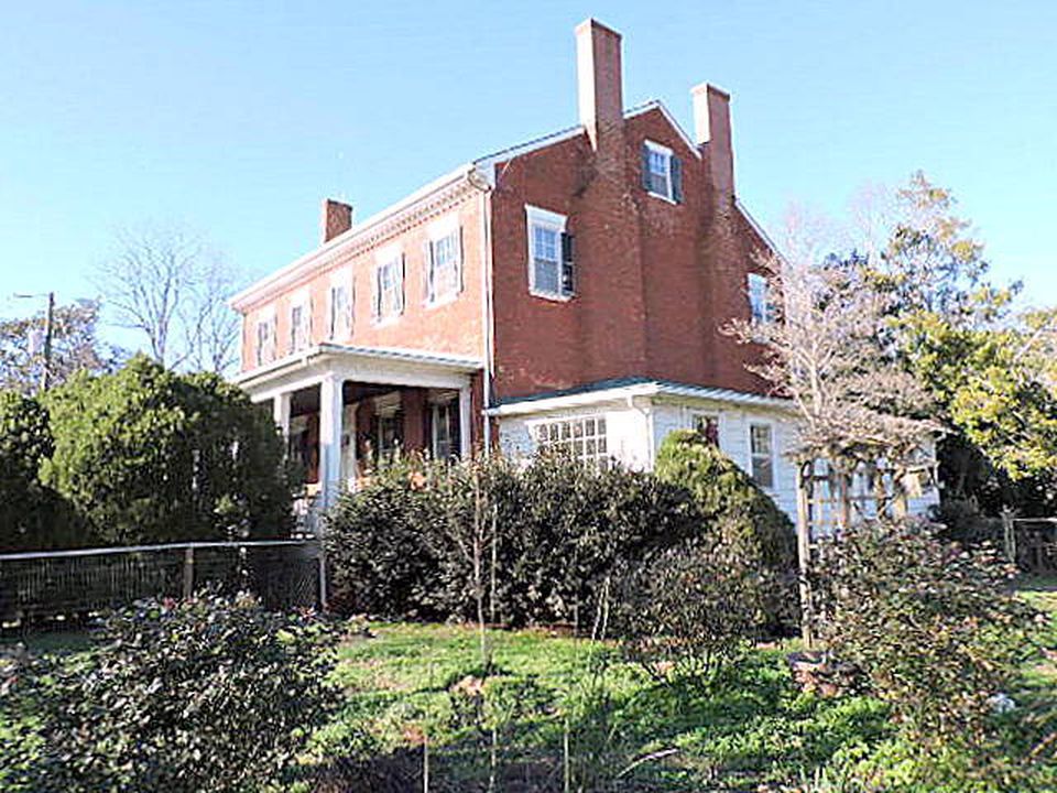 Sweet House Dreams: 1795 Brick Colonial in Chatham, Virginia