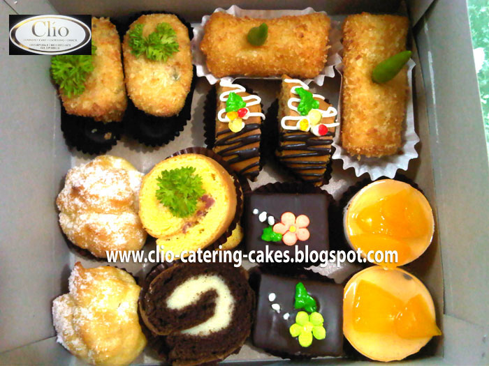 clio catering cakes: SNACKS BOX