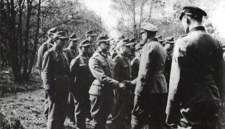 NAZI JERMAN: Album Foto 116. Panzer-Division "Windhund" (Greyhound)