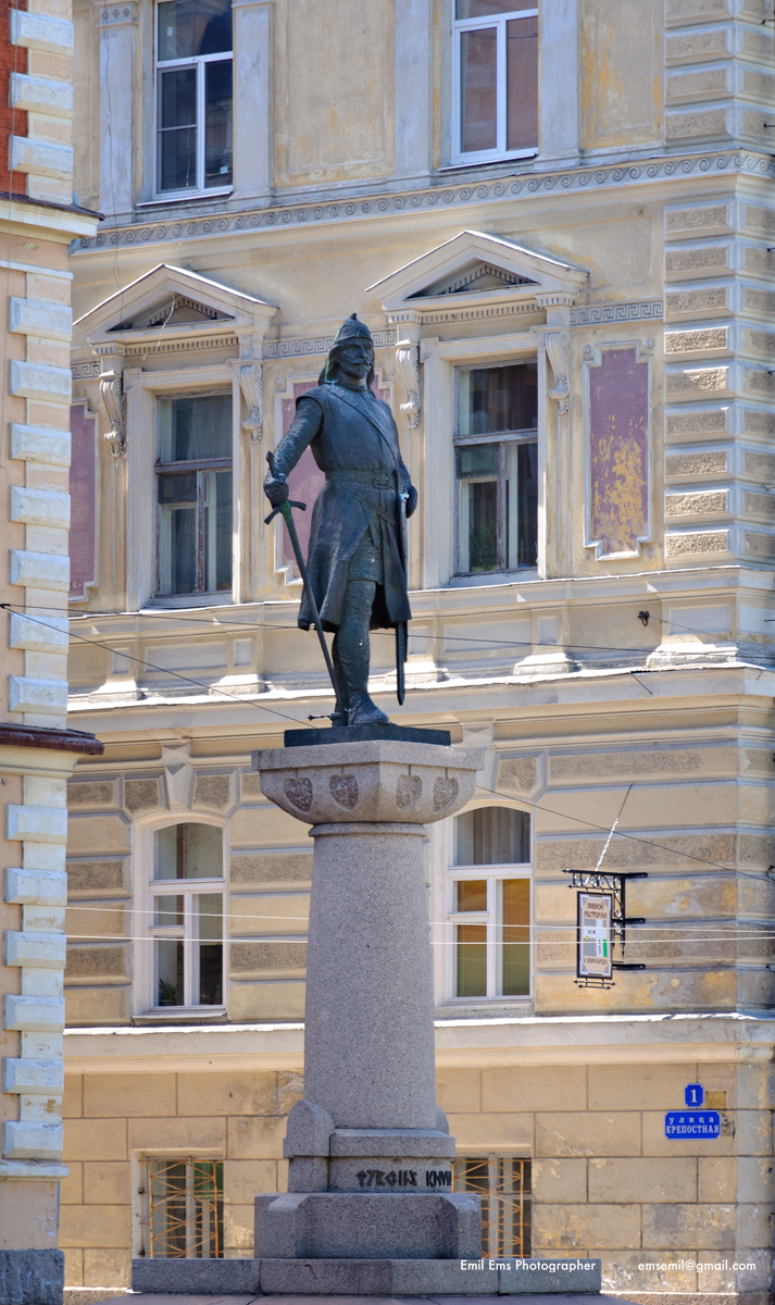 THE COUNTRY THAT IS NO MORE: TRAVELLING WITH MOTHER TO KARELIA