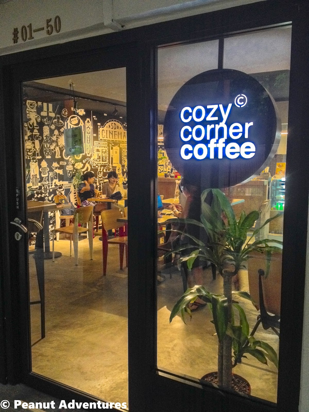 Peanut Adventures: COZY CORNER COFFEE CAFE @ OUTRAM PARK