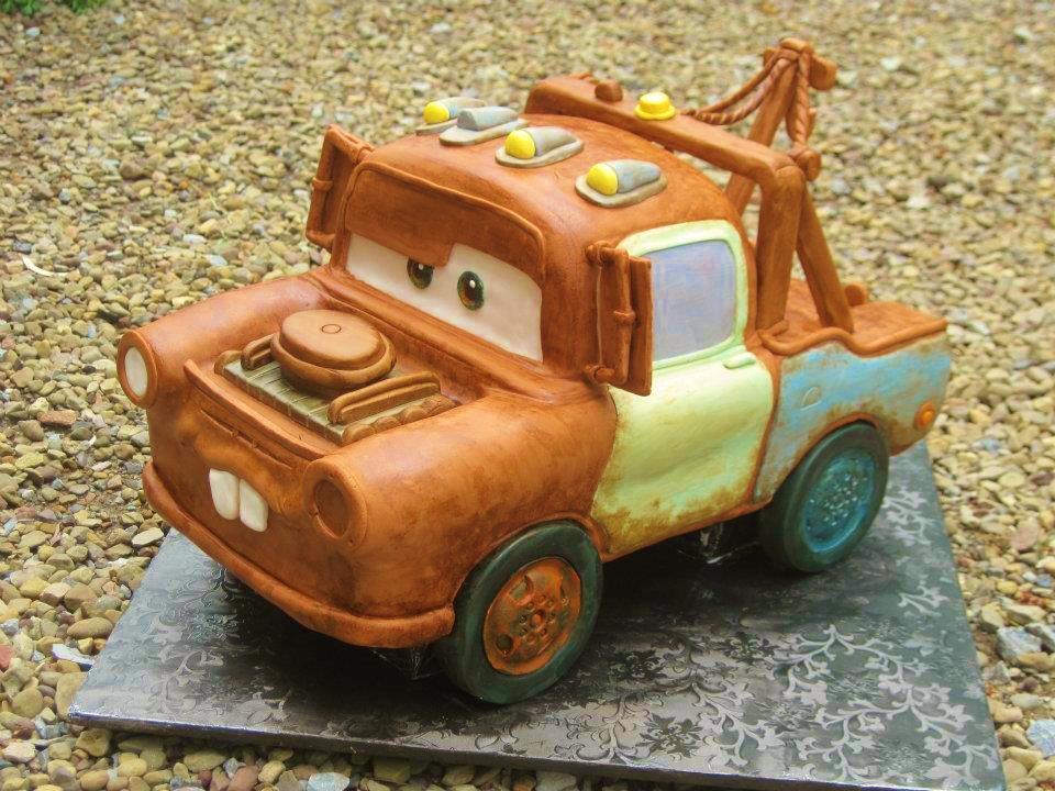 Lola Pearl Bake Shoppe: Amazing Tow Mater Cake!