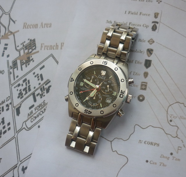 militarywatch: SOLD : TIME FORCE CHRONOGRAPH