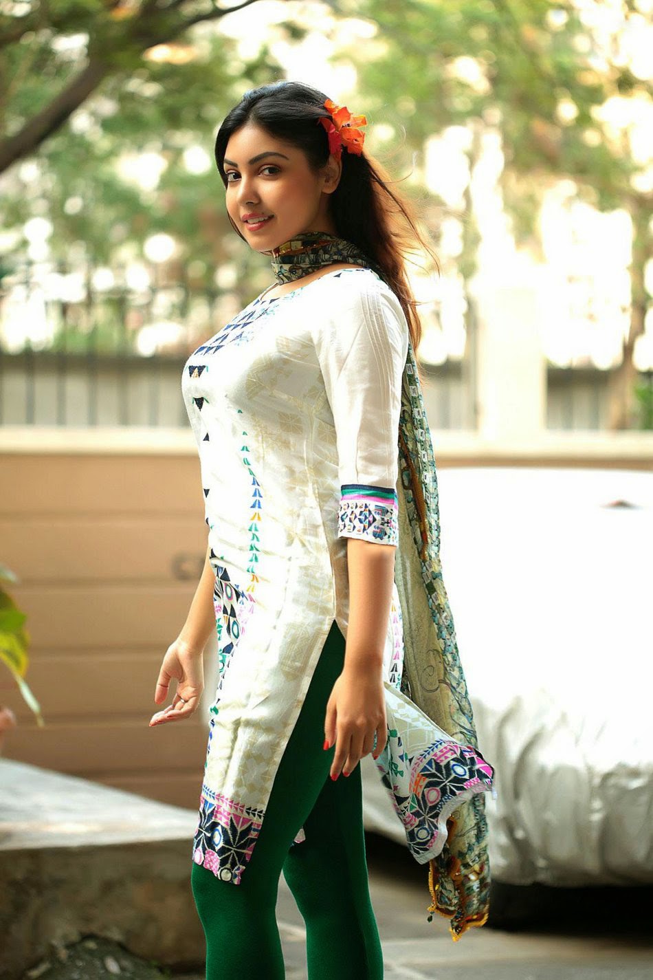 Komal Jha New Photoshoot Pics - Latest Movie Updates, Movie Promotions ...