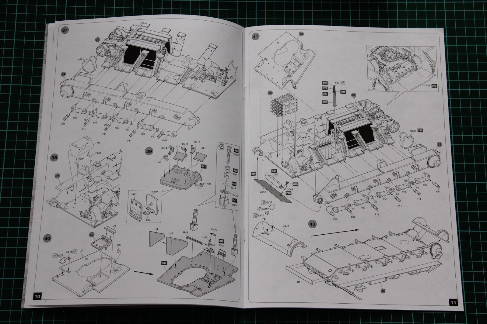 Miniart 1/35 Su-85 Mid Production Interior Kit (35187) - DetailScaleView