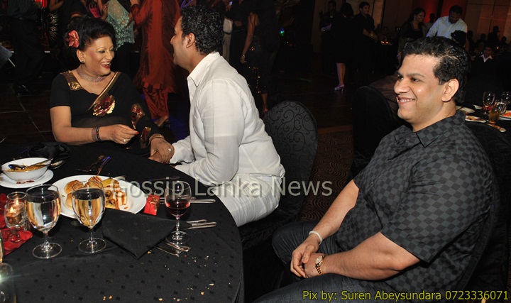 Soma Edirisinghe Aunty's Birth Day Party | Page 4 | ElaKiri