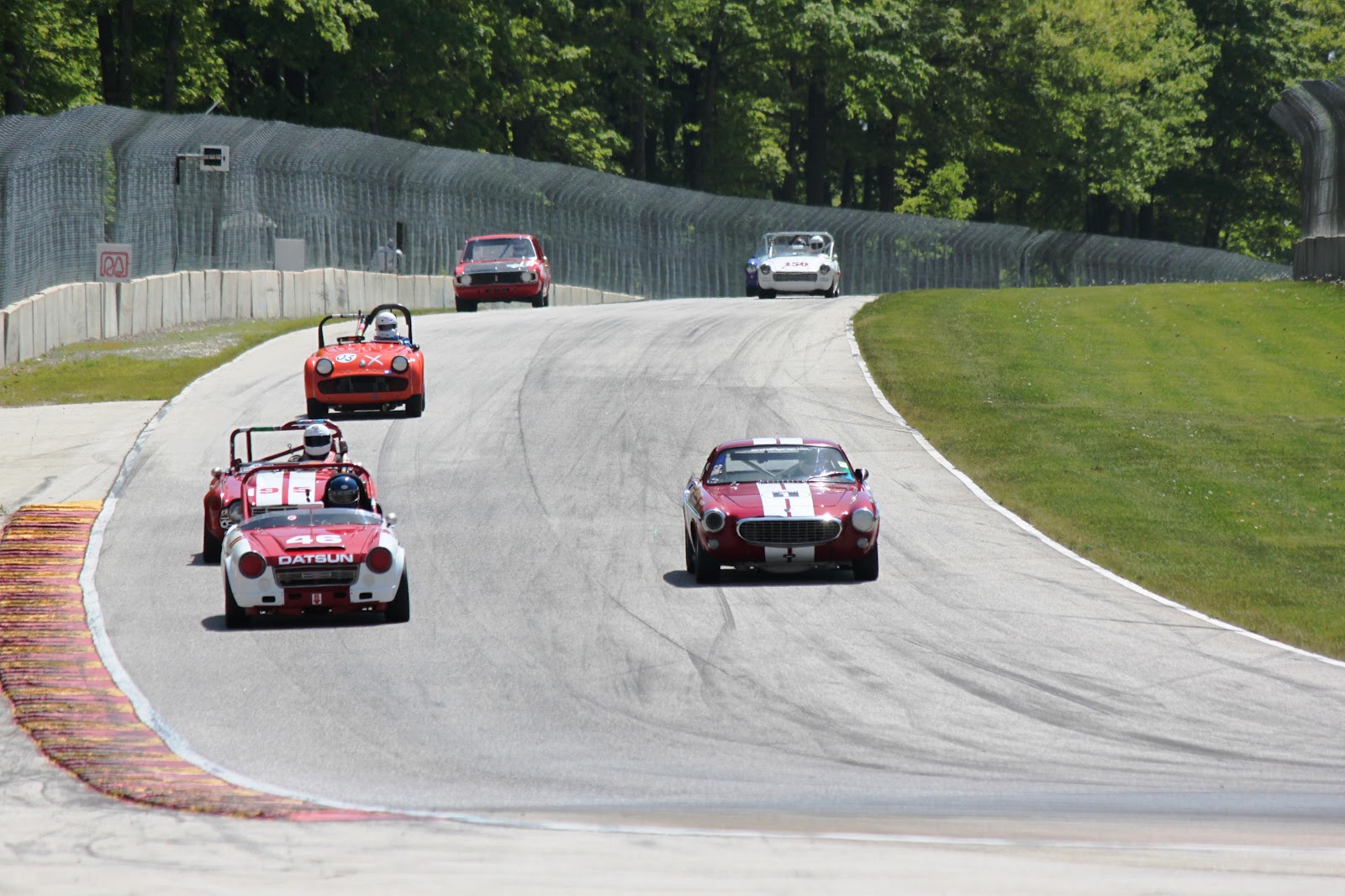 P and B Motorsports - Vintage Volvo Racing: Road America Spring Vintage ...