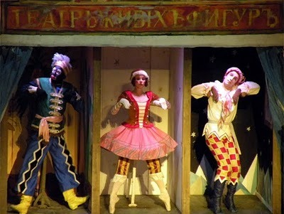 Mademoiselle SanDRillana: Petrouchka, le Pierrot russe