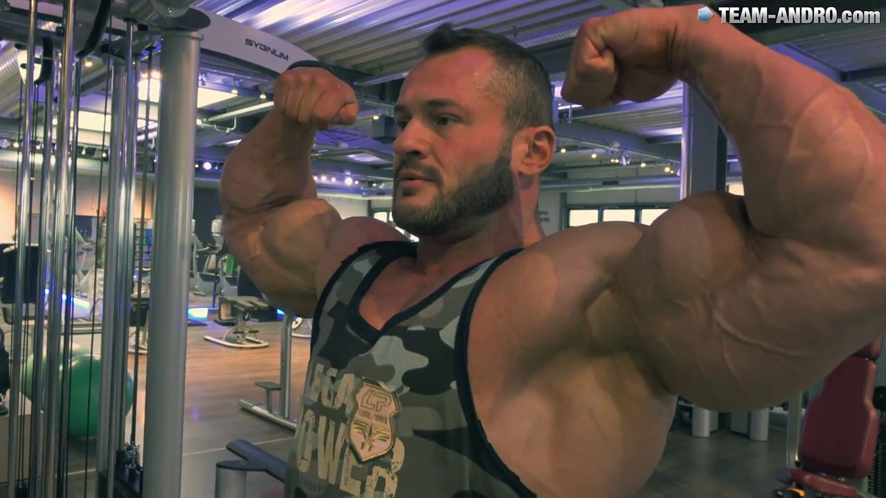 Muscle Lover: Super-Heavyweight bodybuilder Alexej "Mr. Biceps" Kauz ...