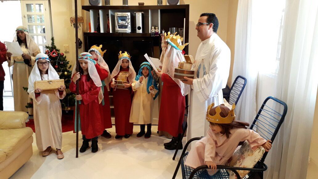Pequenos Reis Magos em ação na Arquidiocese de Brasília