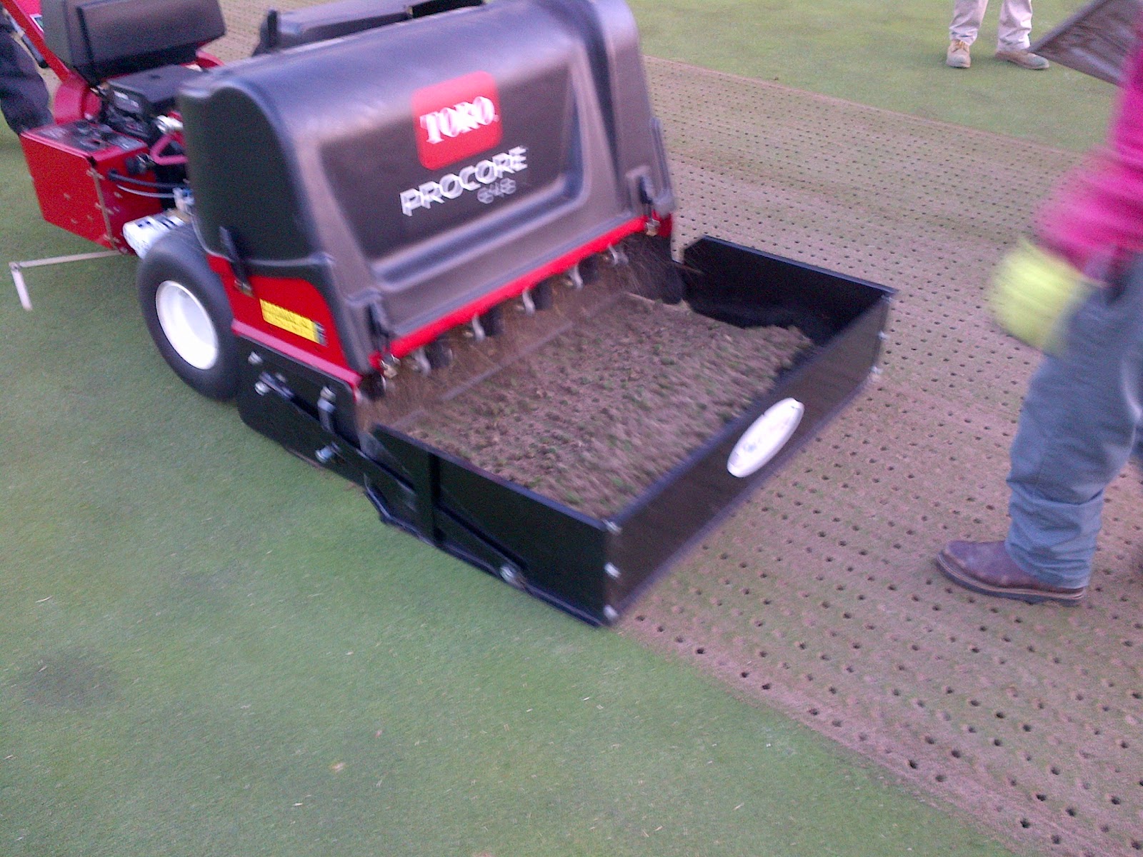 Agronomy Blog @ St Ives Country Club: Aerification
