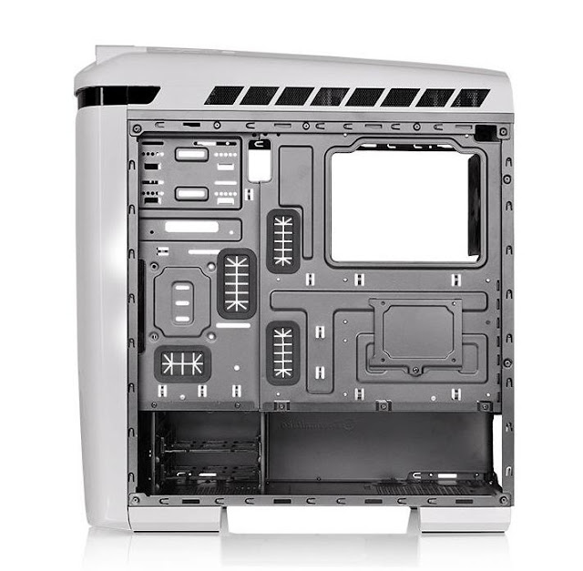 Tecnoneo: Esta caja de PC está equipada con detalles futuristas y ...