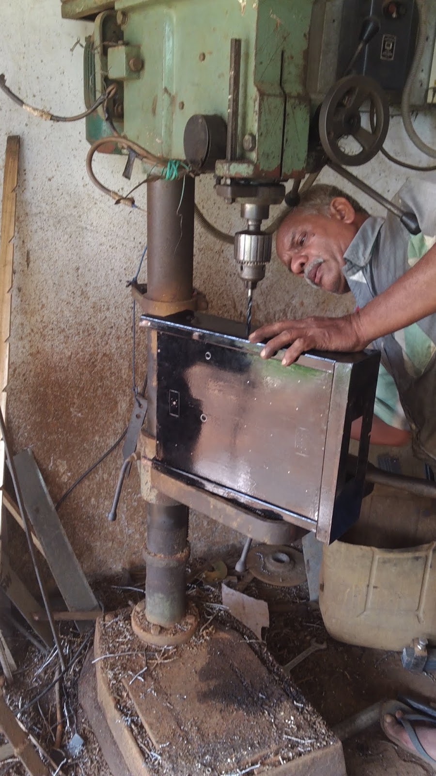 TRASHBOT: TRASH COLLECTING ROBOT WITH IOT TECHNOLOGY