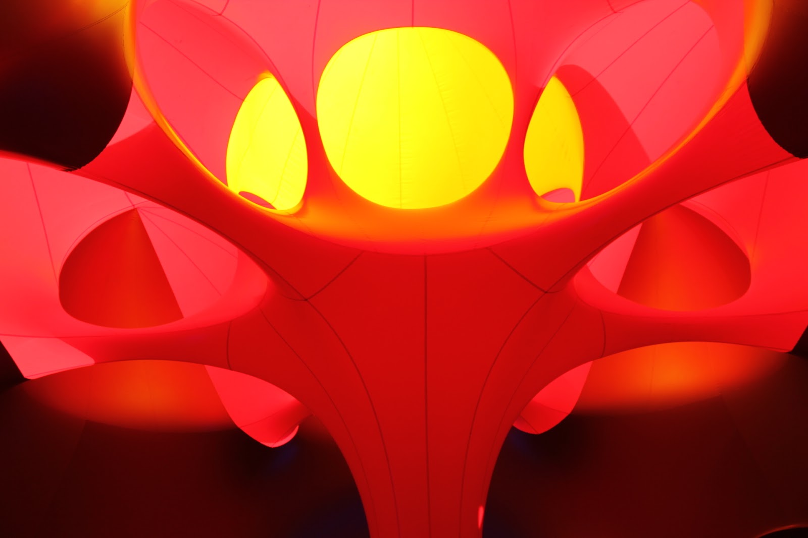 abhaya: Exxopolis >> A Luminarium