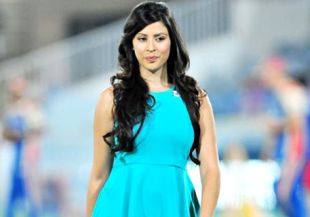 7 hottest female anchors IPL ever had! Announced By India News | Indian ...