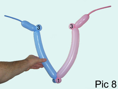 Balloon animals twisting instructions: Bug balloon hat